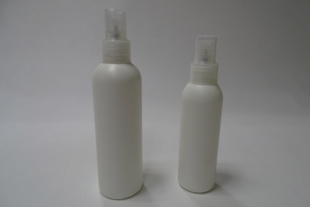 Botella plástico blanca con atomizador plástico blanco - Envases Fuste